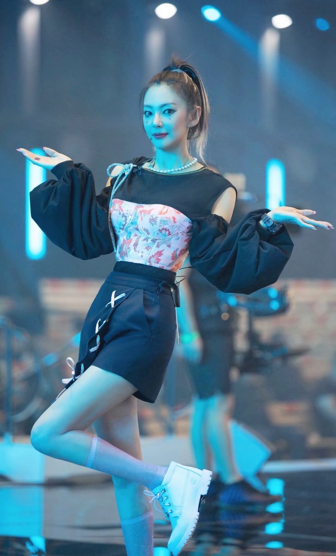 Prosperous Beauty: Domineering Queen——Zhang Yuqi - iMedia