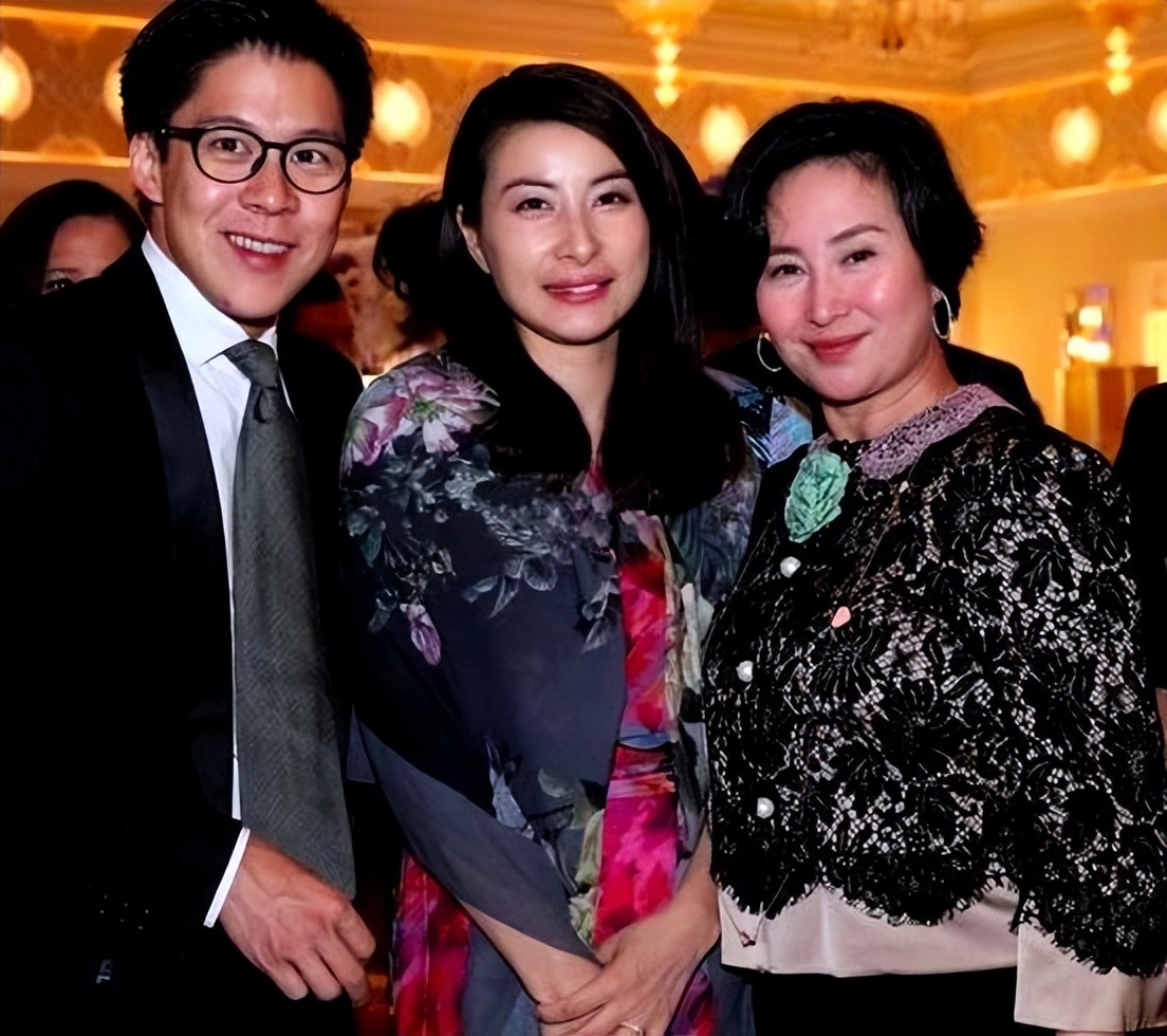 Huo Qigang appeared in the He family, and the Erfang became the focus ...