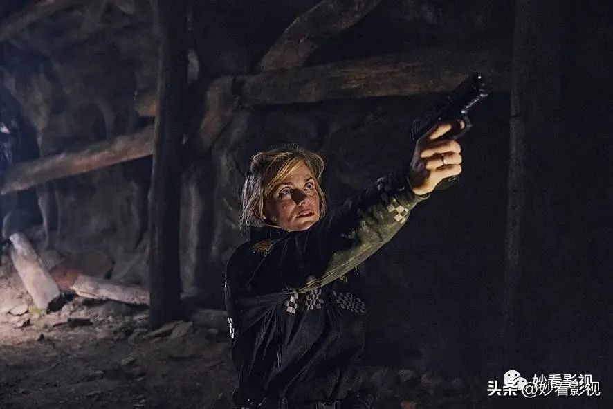 Werewolf in a Nordic town - "Viking Wolf" - iNEWS