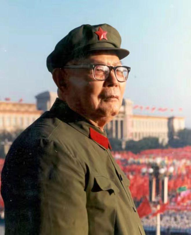 Yao Wenyuan: We still need to help Hua Guofeng, this is the overall ...