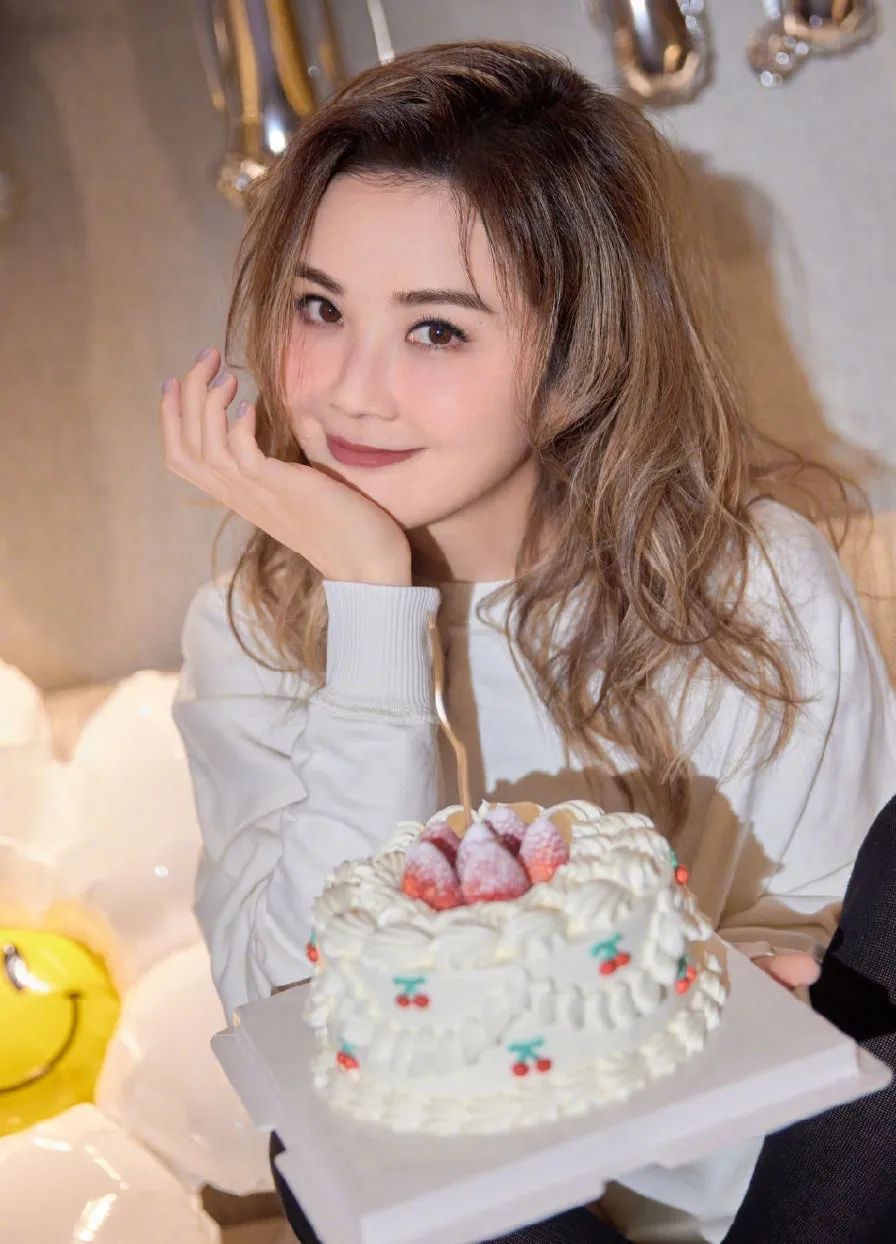 Hua Chenyu, Wang Yueyi, Charlene Choi, William Chan, Li Yifeng, Ni Ni ...