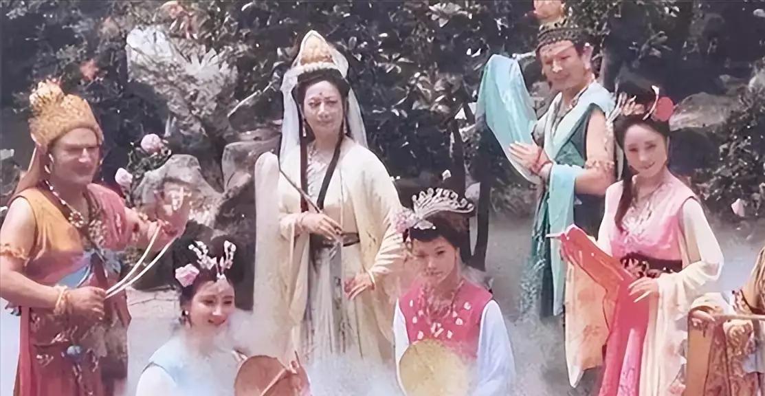 What is the curse that Tang Seng chanted? There are only six words in ...