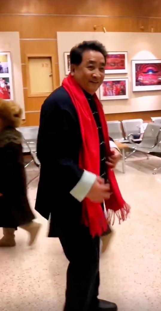 71-year-old Jiang Kun appeared in the CCTV Spring Festival Gala ...