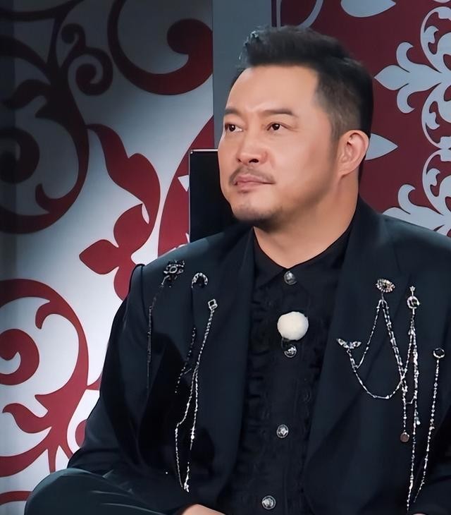 Sha Yi returns to the peak of his appearance, "Bai Zhantang" reappears ...