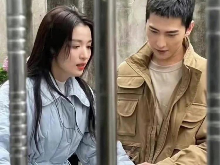 Yang Yang's new drama [My Fireworks on Earth] partner Wang Churan, the ...