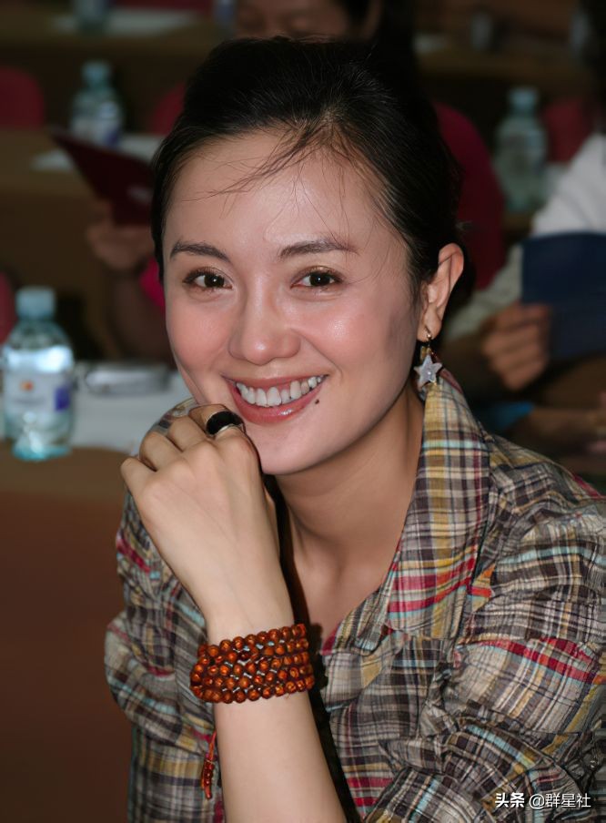 Li Naiwen: Yan Bingyan, 47-year-old's marriage is a mystery, just let ...