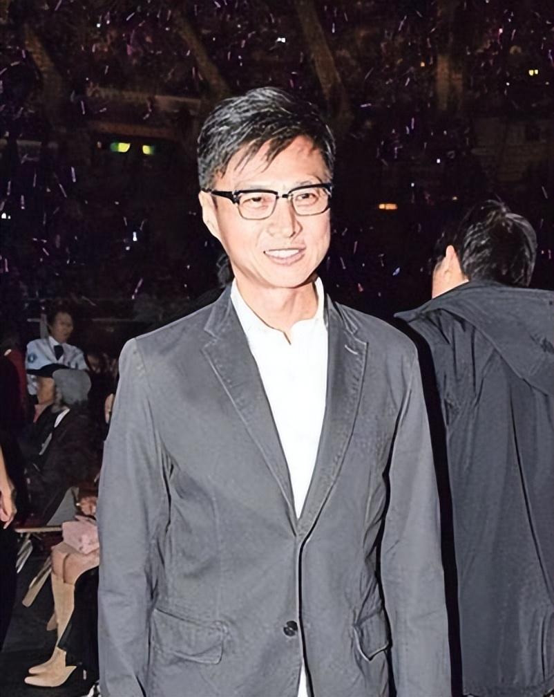 56-year-old Zhou Huimin rewrote her ending in this way. Netizens: We ...