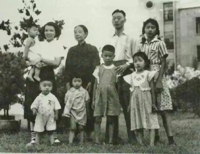 Writer Can Xue!Three hits the Nobel Prize in Literature - iNEWS