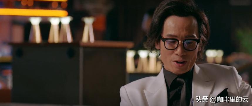 Both of them are the best, they have a good run-in, the world is under ...