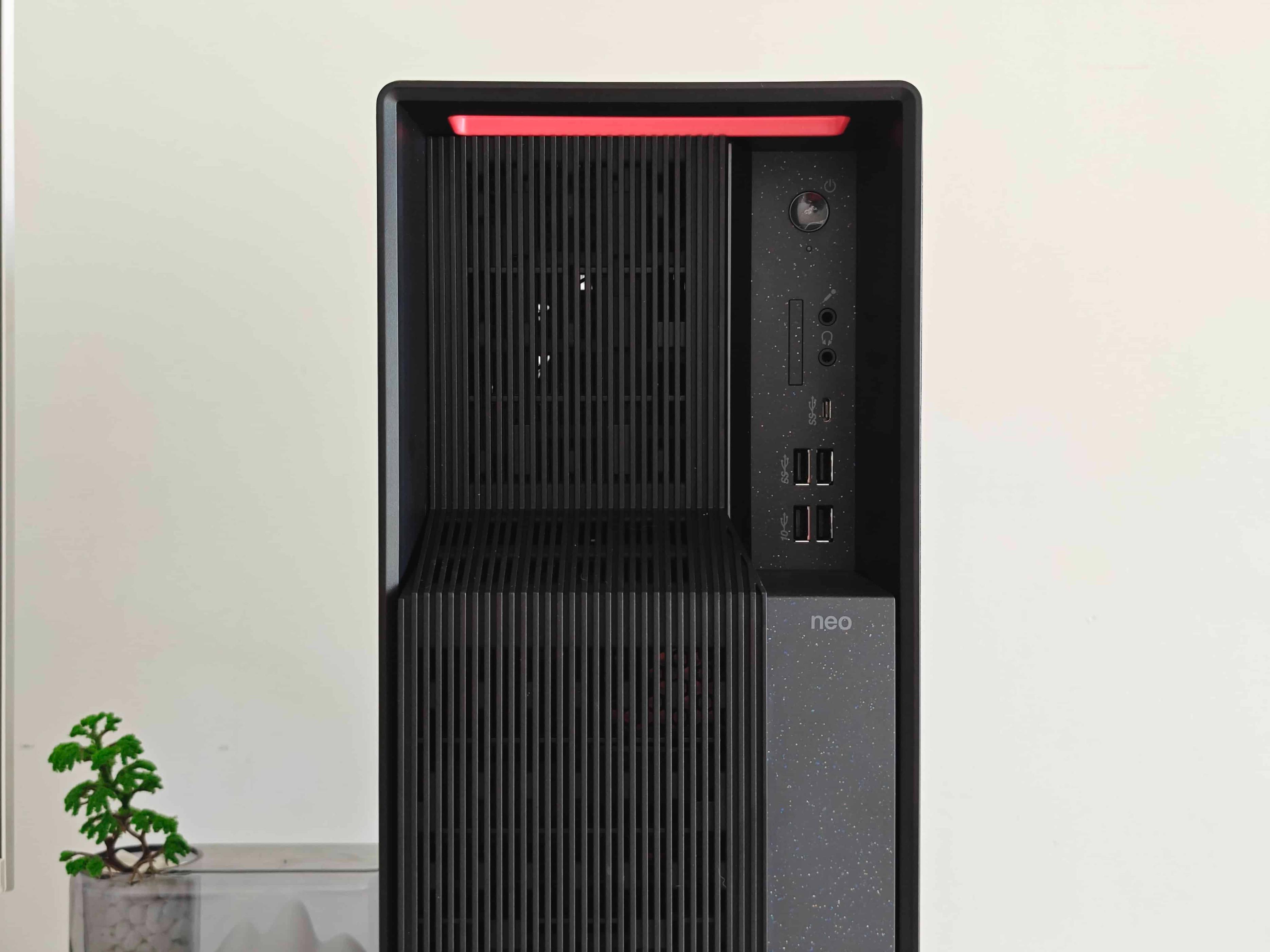 Innovation stems from the desire for extreme: Lenovo ThinkCentre P900 - iNEWS
