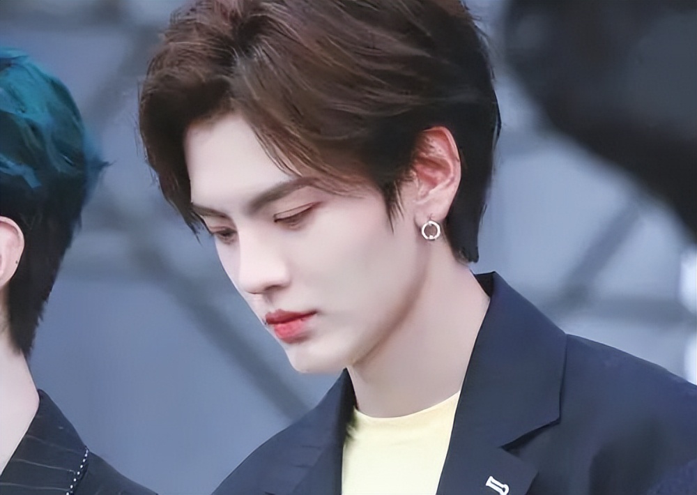 Little Gossip, Tan Jianci, Liu Yu, Jin Chen, Bi Wenjun - iNEWS