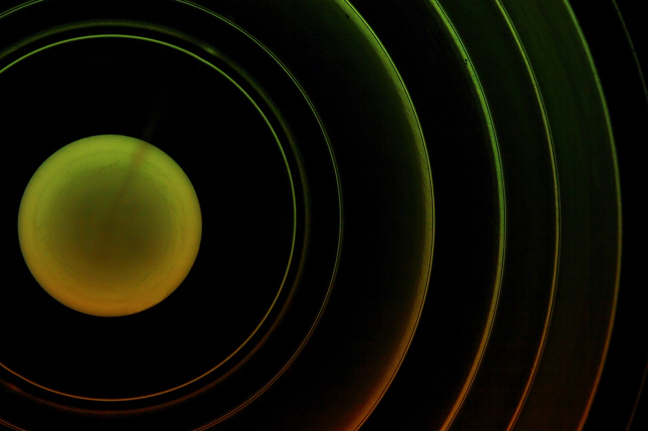 Are electrons perfect spheres? A window to validate the Standard Model ...