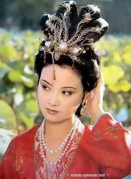 A Dream of Red Mansions Character Wing Wang Xifeng - iNEWS