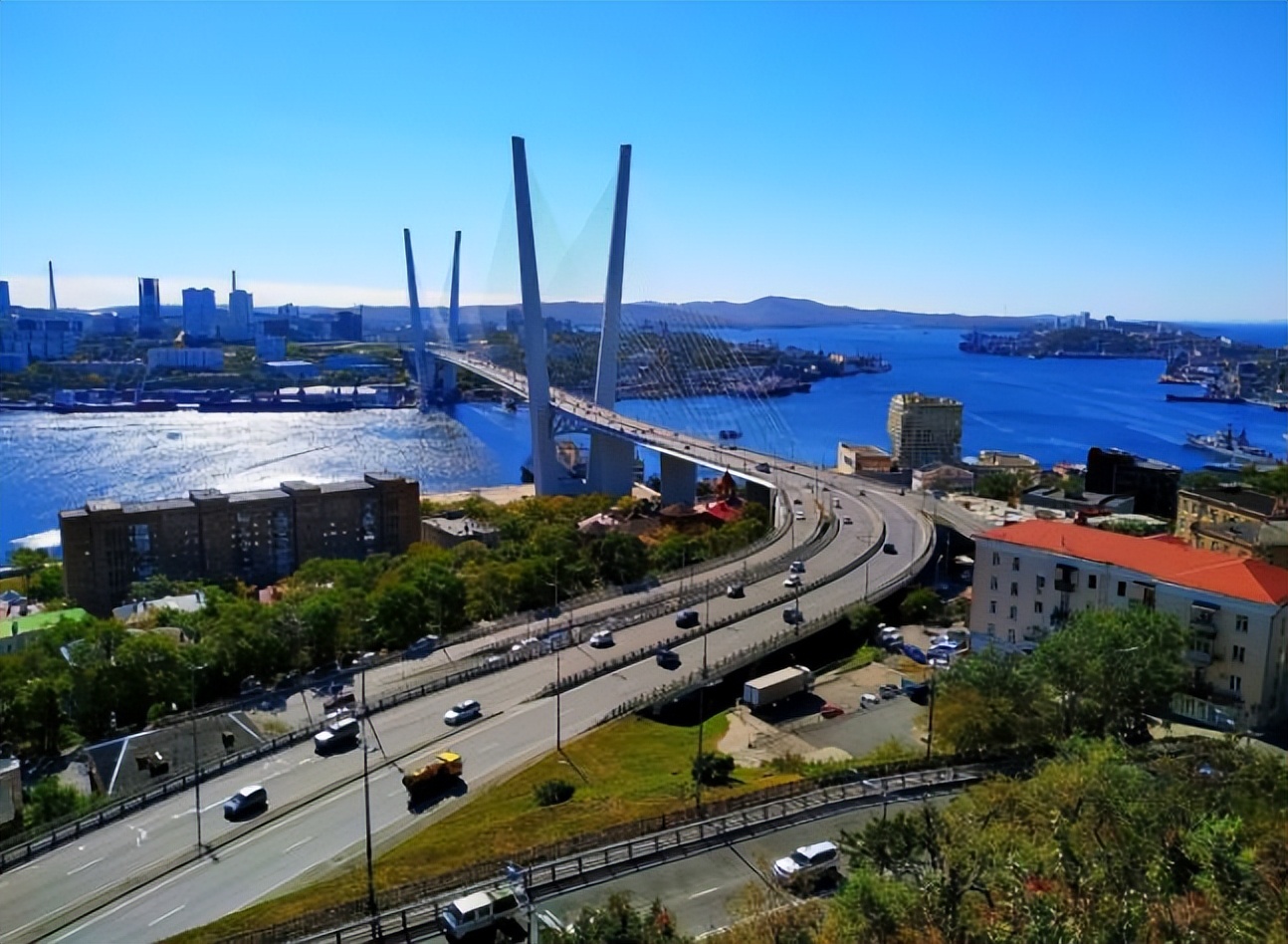 How is Vladivostok, which was ceded by the Qing Dynasty, under Russian ...