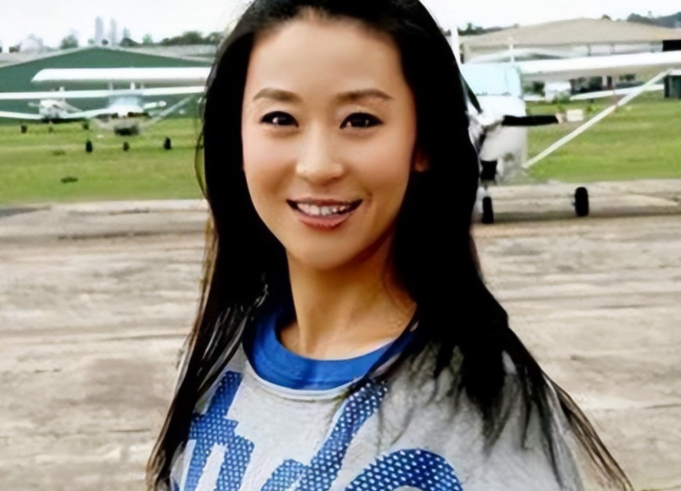 Look at Luo Jin in 4 years: marrying Tang Yan and having a daughter is ...