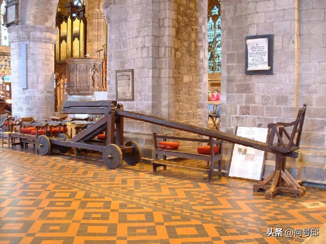 Medieval Europe used "toilet chairs" to punish those who cursed, and ...