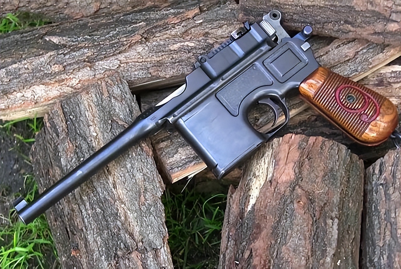 Chinese play box guns the most slippery?Knights flying over Europe ...