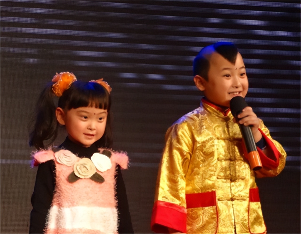 "Spring Festival Gala Fuwa" Deng Minghe, died of leukemia at the age of ...