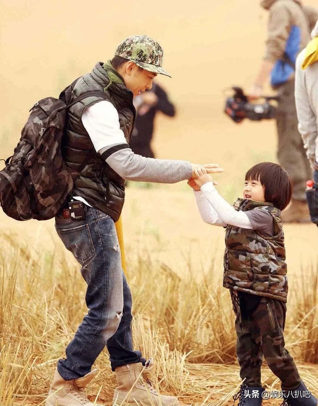 Chen Ruoyi took her three children to Tokyo Disneyland, 14-year-old ...