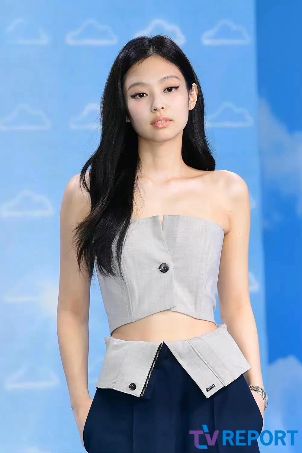 jennie custom Porsche - iNEWS