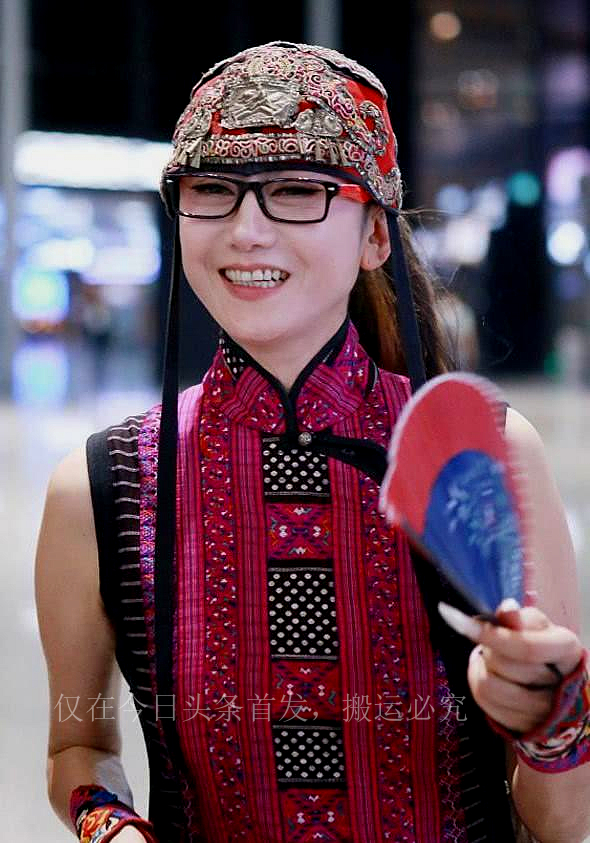 Yang Liping subverts traditional dance, the actress touches the private ...