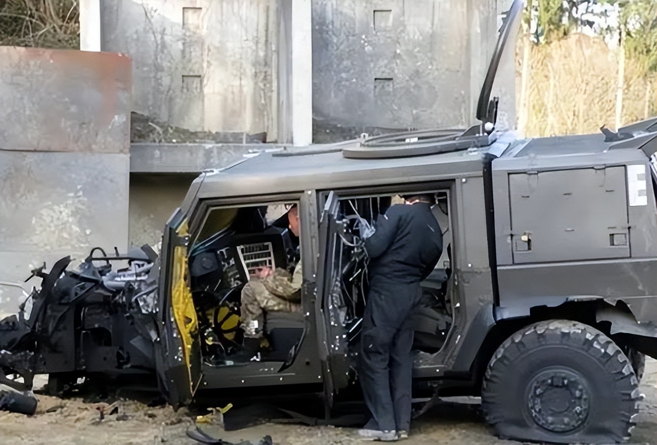 The Russian version of the suicide armored vehicle representing the ...