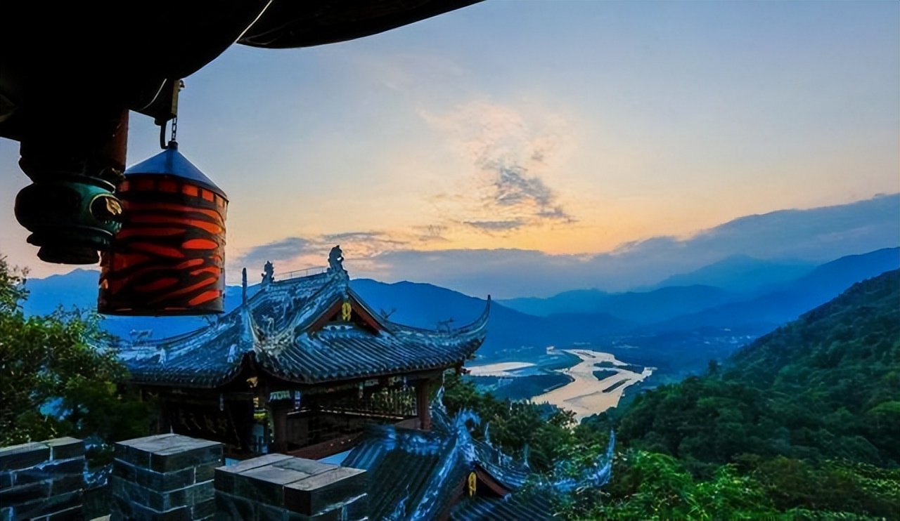 Zhang Xianzhong forced the monk to eat meat, and the monk said a ...