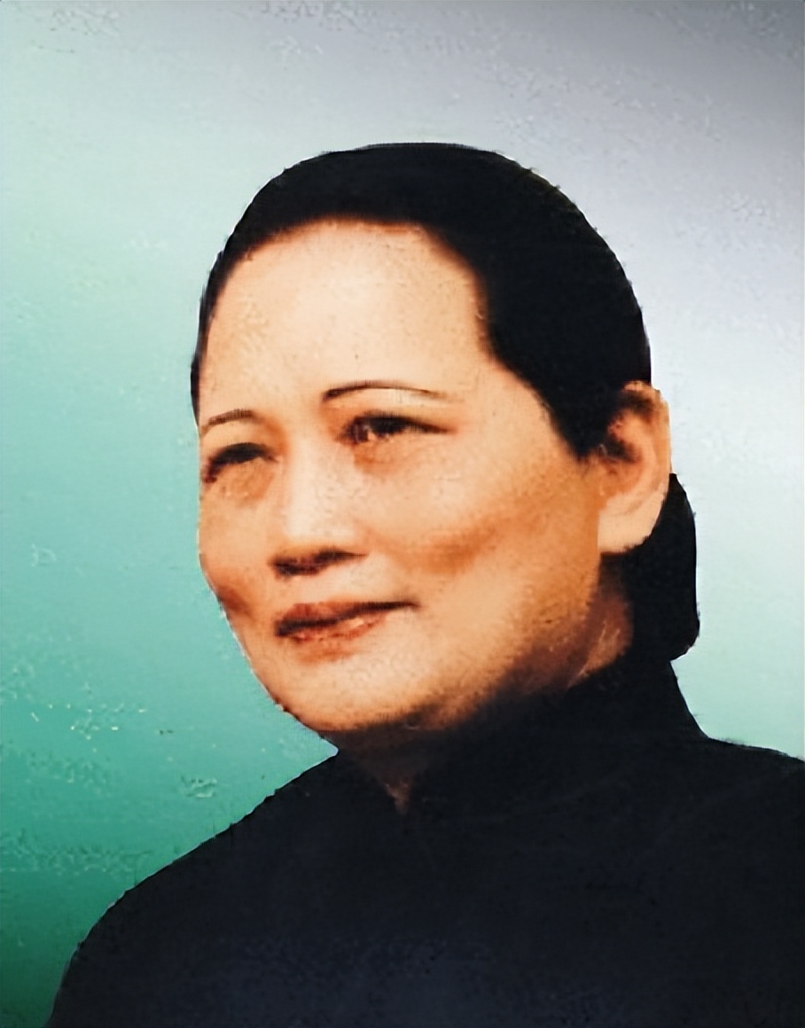 Soong Ching Ling is critically ill, Deng Xiaoping brings a message: If ...
