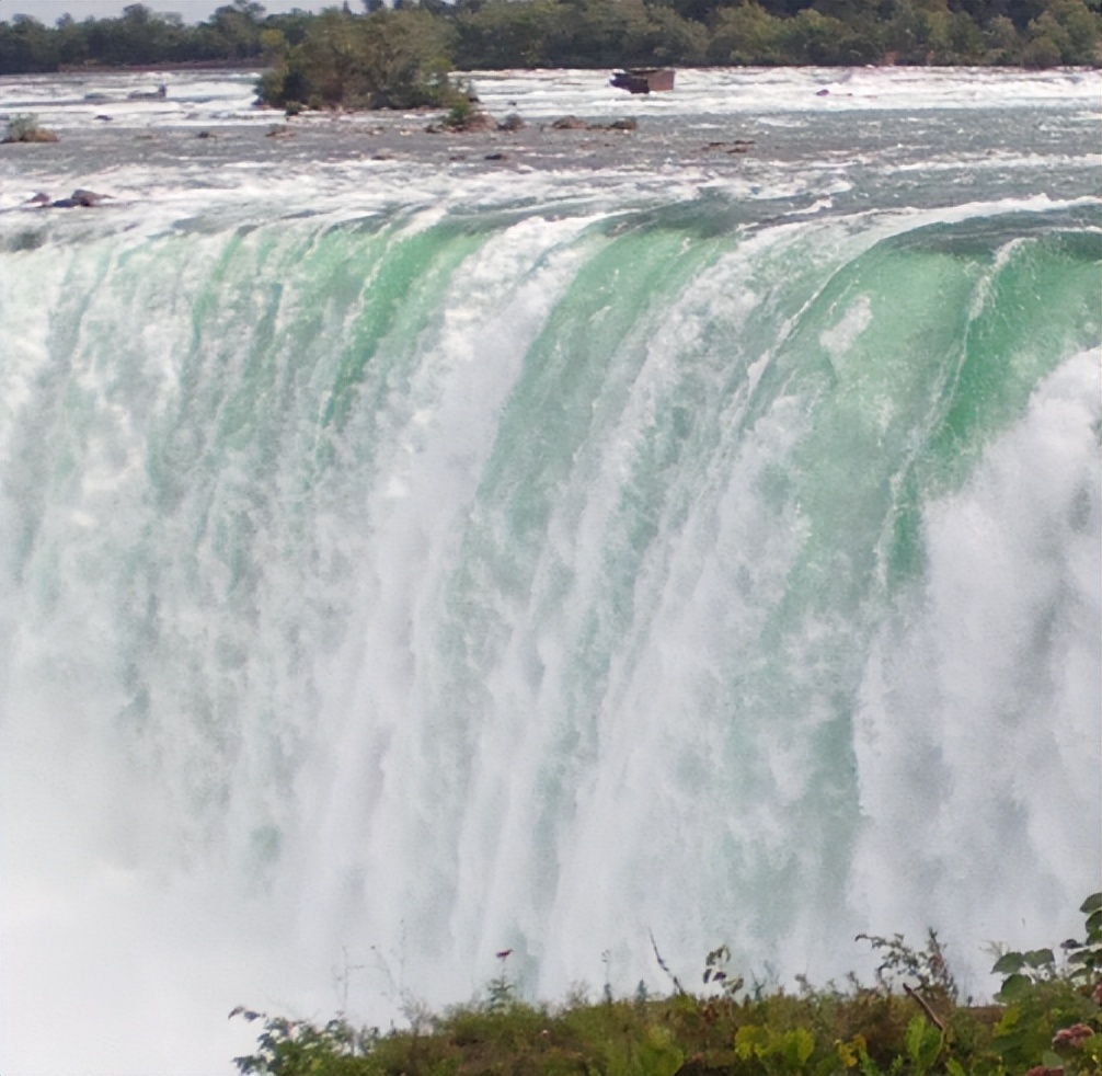 Niagara Falls: Landform formation, evolution and environmental impact ...