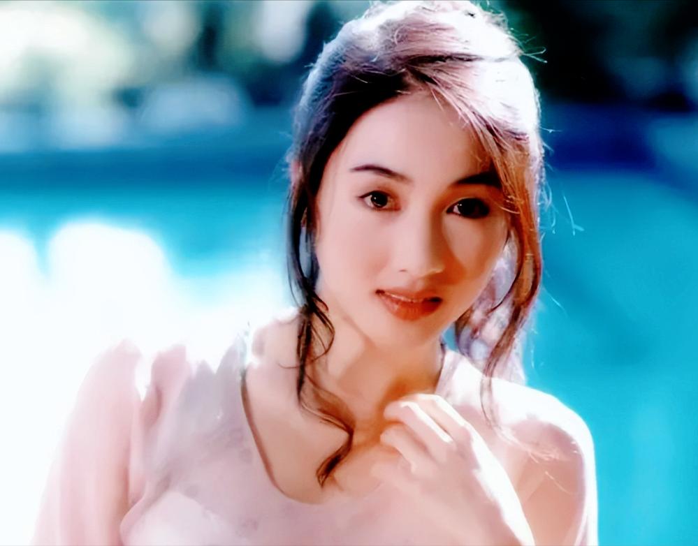 Gigi Lai: Married to a disabled rich man who is 15 years older, a family of 5 and 3 people are ...