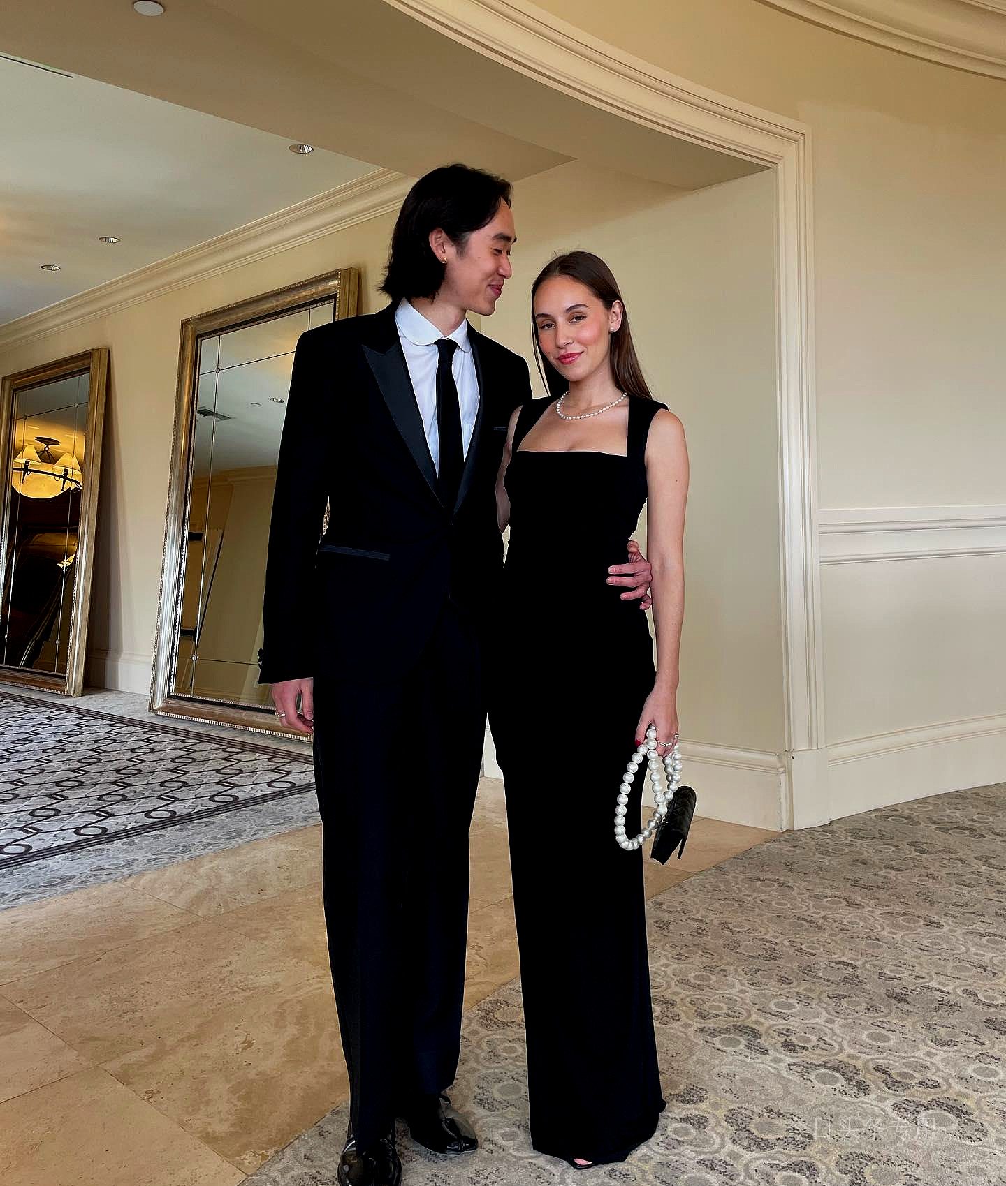Lin Yilun's eldest son returns to China with his foreign girlfriend ...