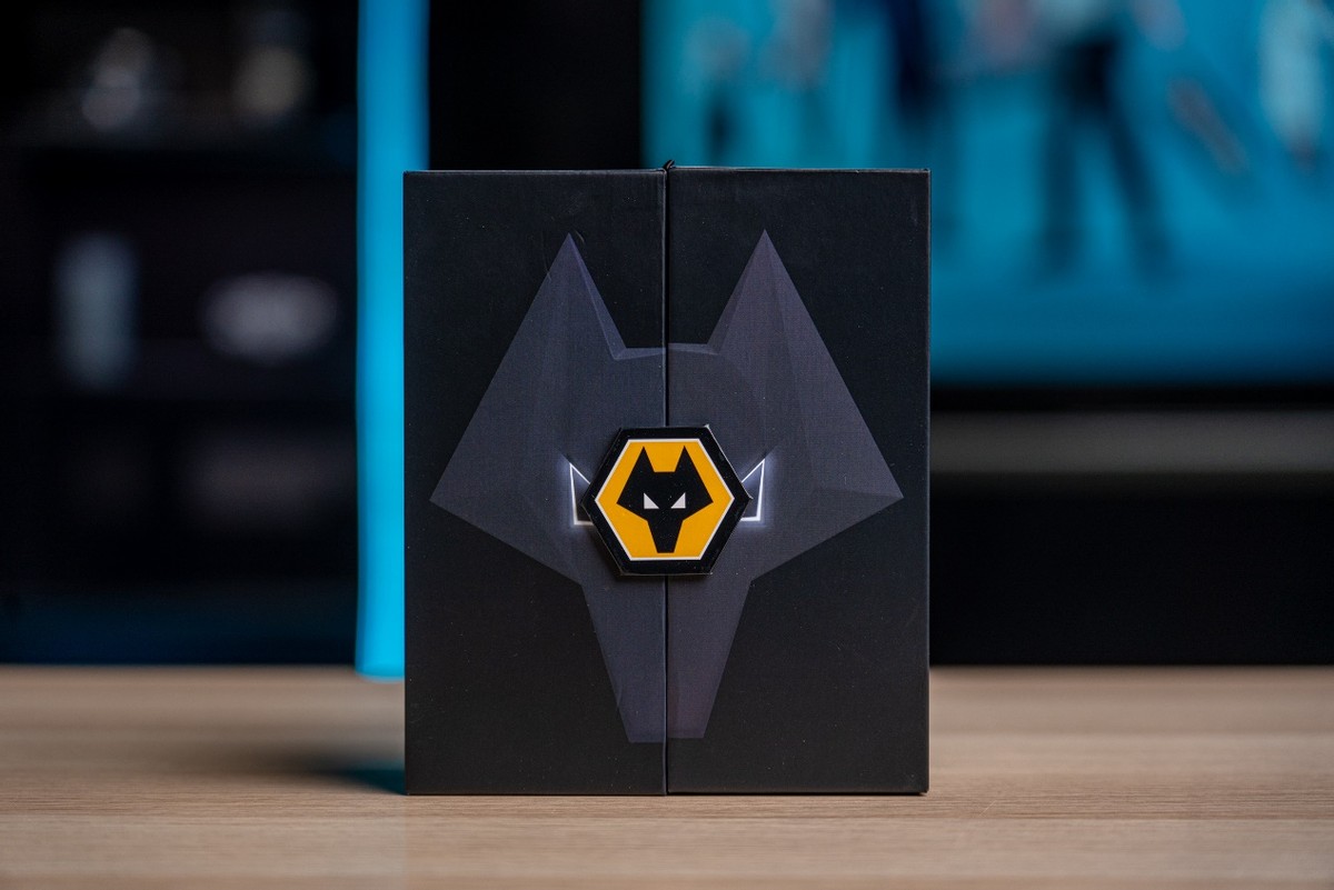 Have you seen RGB TWS headphones?Tezo Spark II Spark Gaming True Wireless Bluetooth Headset ...