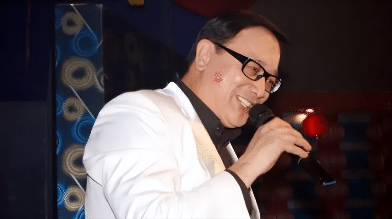 The godfather of tertiary films, Charlie Cao, was asked by a Japanese ...