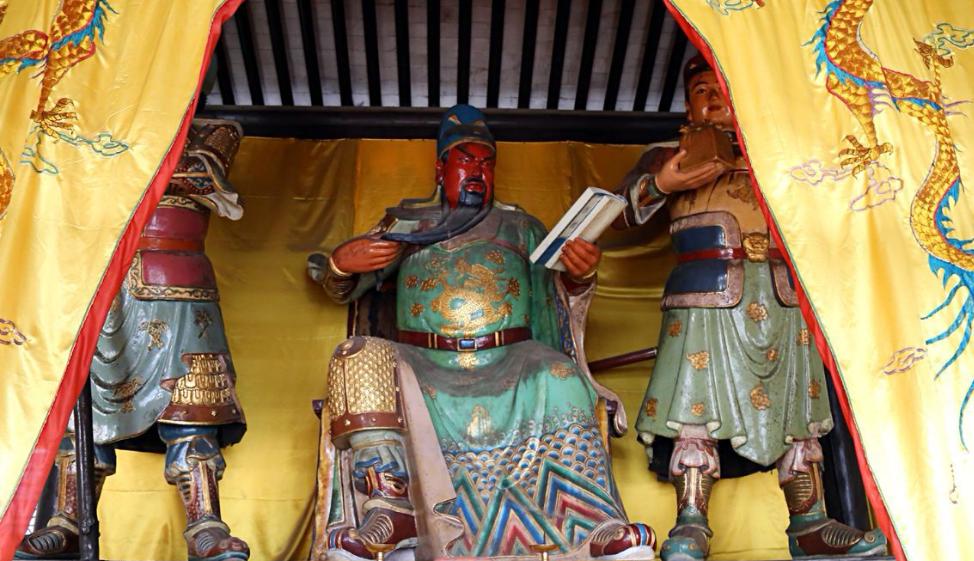 Guan Erye, the famous general of the Three Kingdoms, is admirable for ...