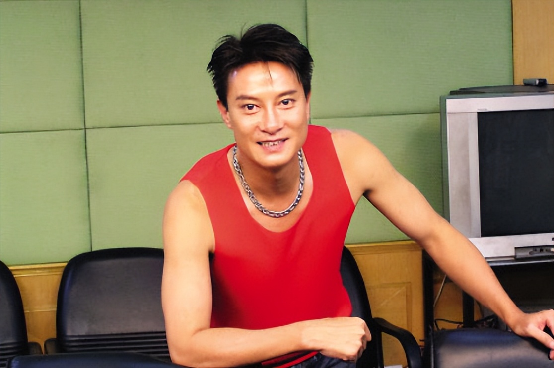 This night in Hong Kong, the "prejudice" in the entertainment industry ...