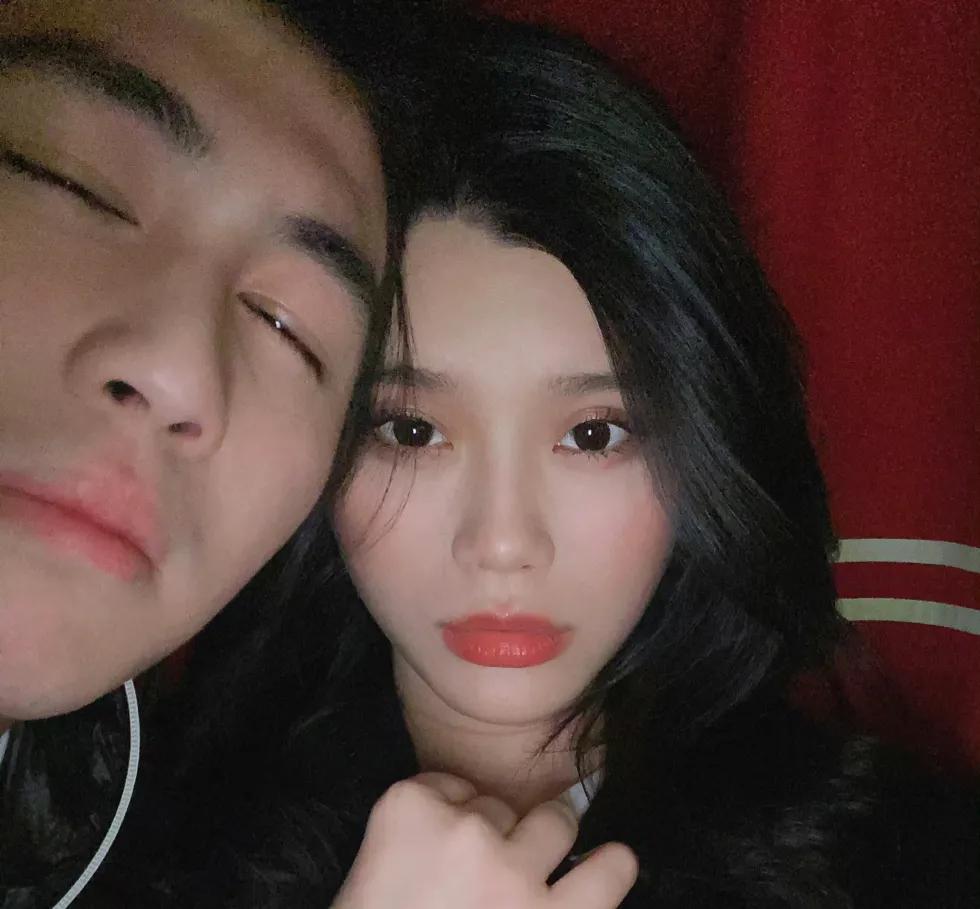 He Youjun, the son of the gambling king, and Xi Mengyao are so affectionate. When asked if they ...