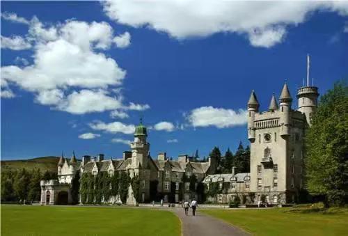 Picking Sangzi - The Queen made an exception to change the location of ...