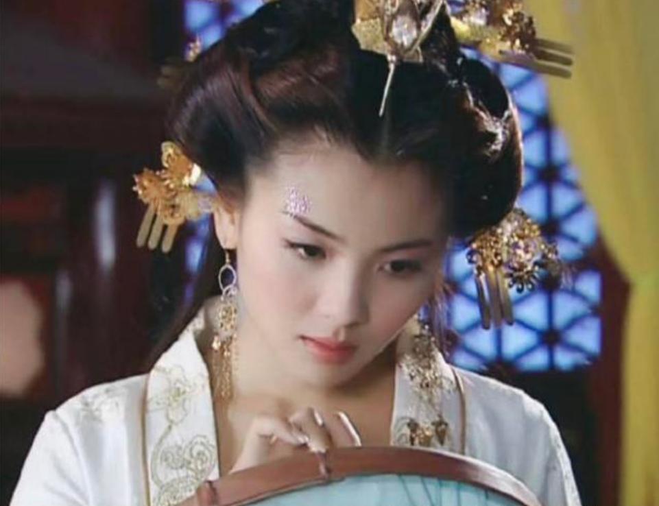 A poem embarrassing thousands of people, Mrs. Huarui, fell in love with ...