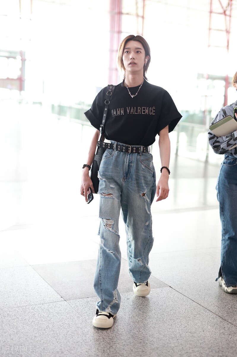 Sun Yinghao's life-threatening slender waist is too seductive. Is this ...