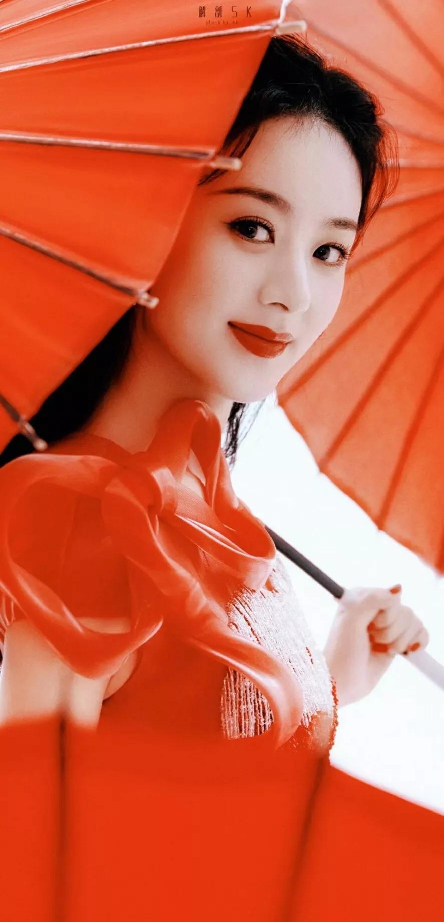 Zhao Liying's three Guo Pei Gao Ding, which one do you like - iNEWS