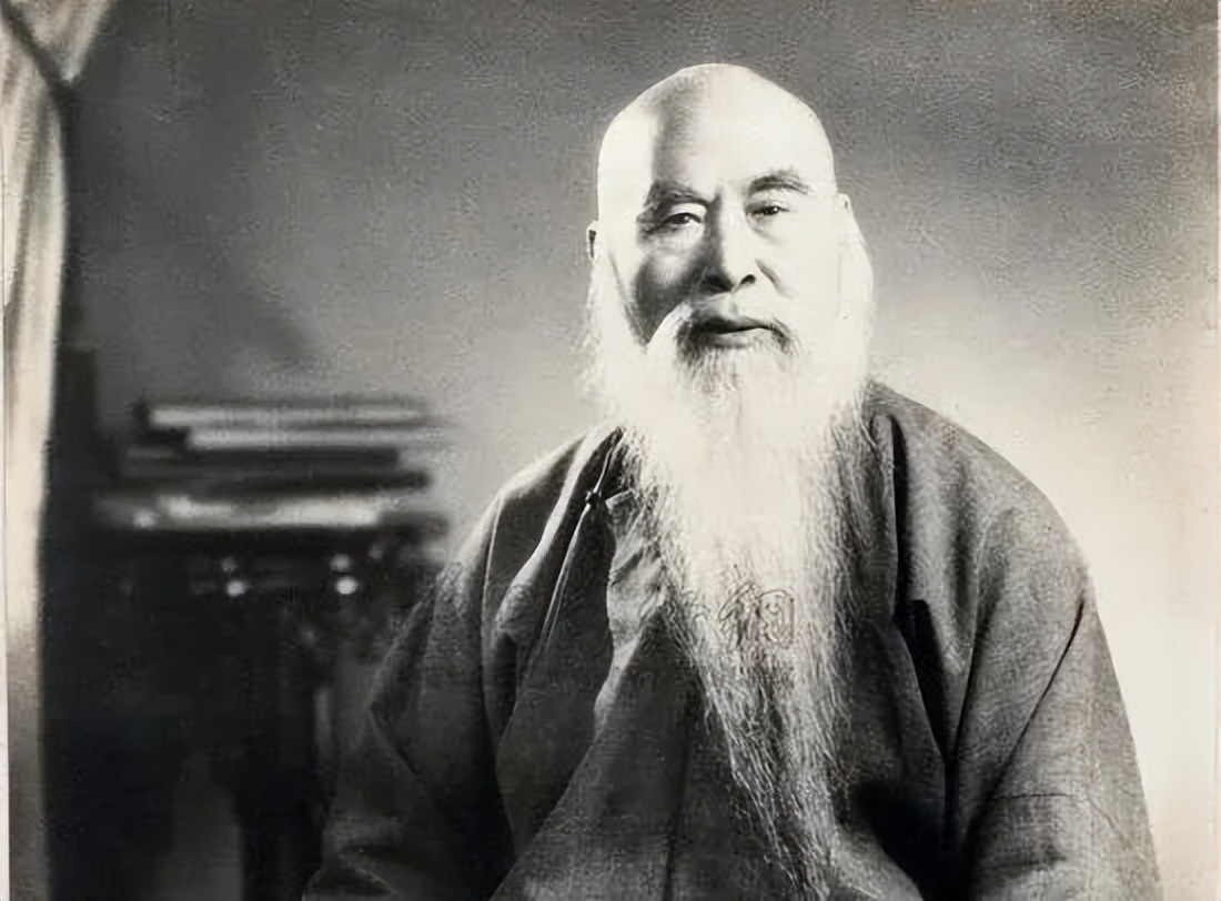 Du Yuming passed away in 1981, but his remains were not buried for half ...