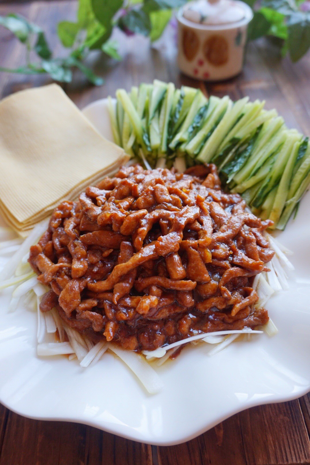 The authentic recipe of shredded pork with Beijing sauce is not ...