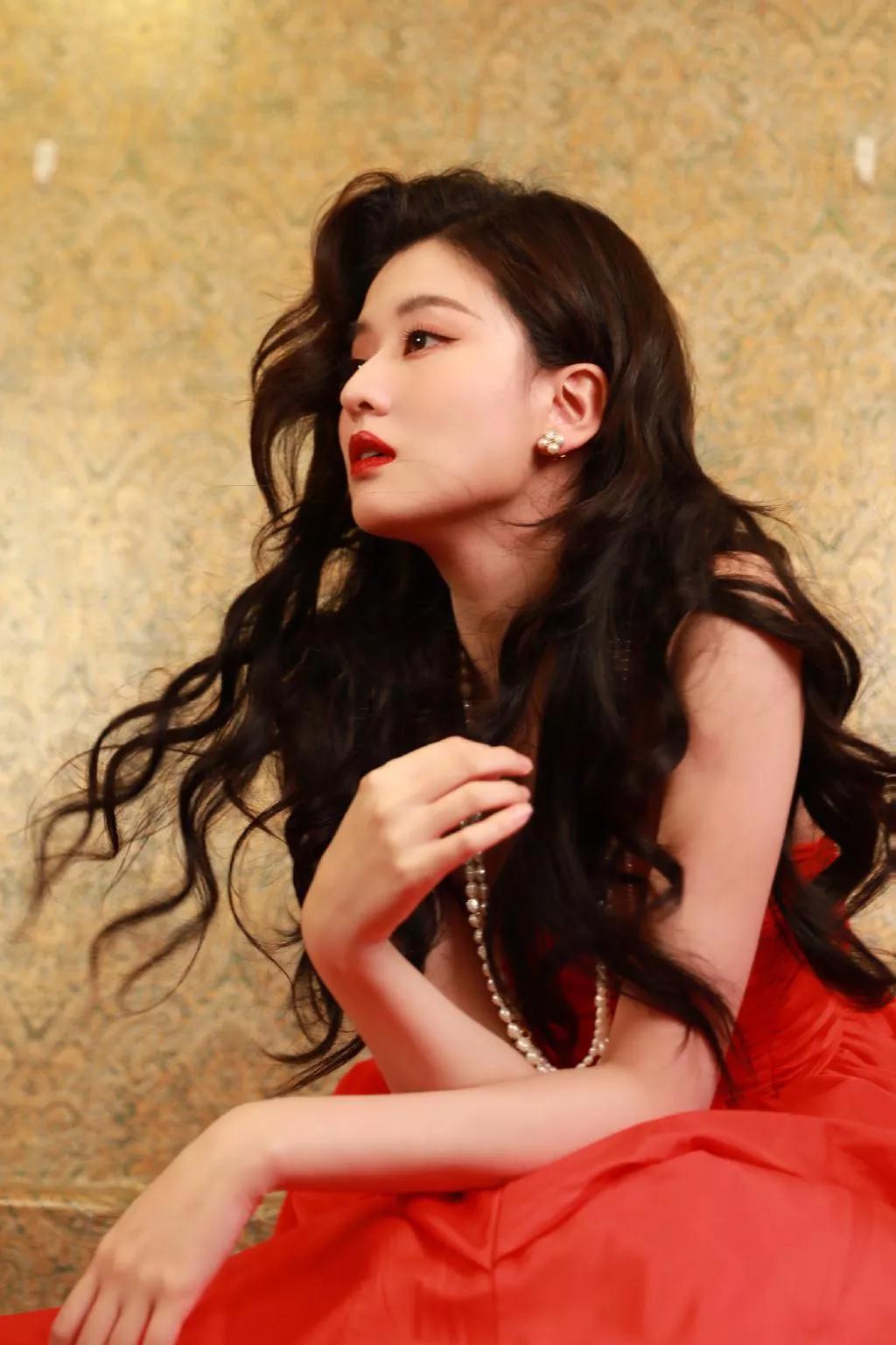 Qiao Xin, charming - iMedia