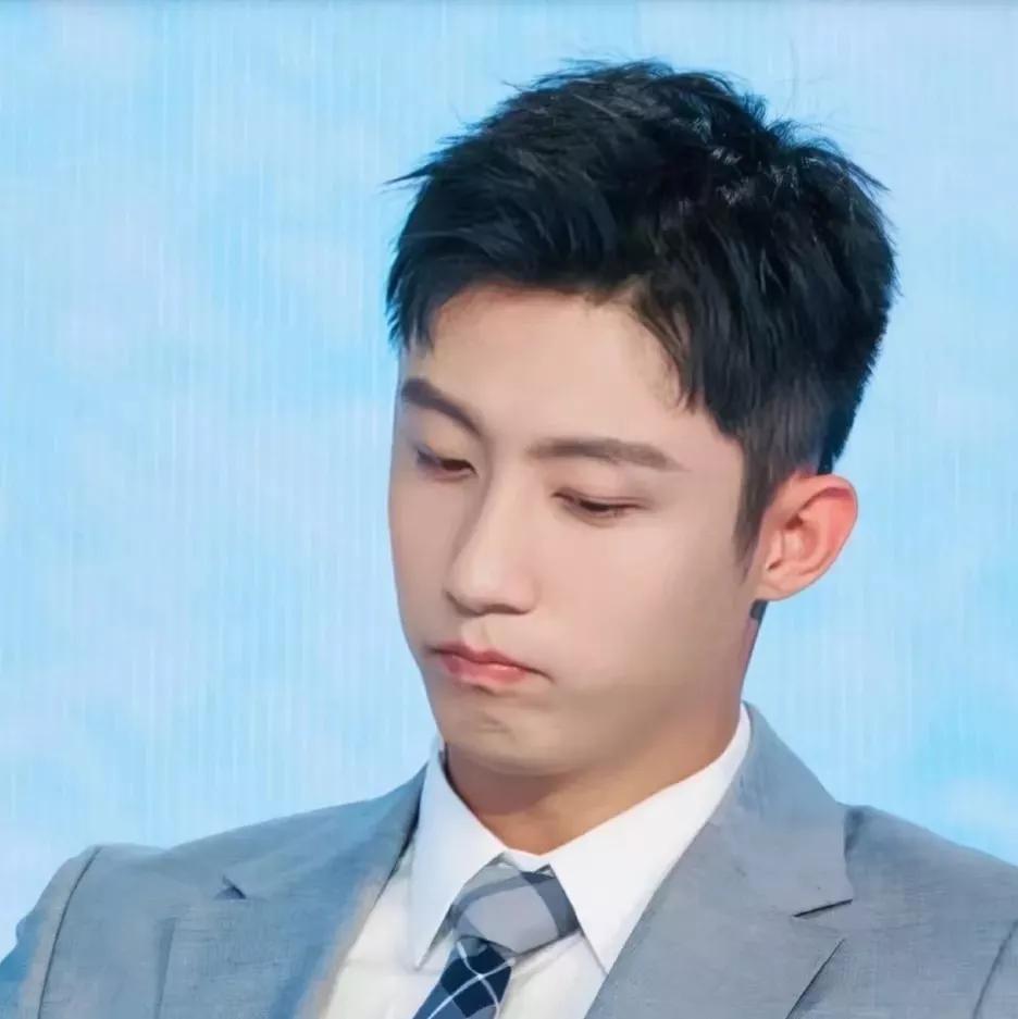 Eating Melon Summary Twenty-Fourth Play: Liu Yifei, Qin Xiaoxian, Di ...