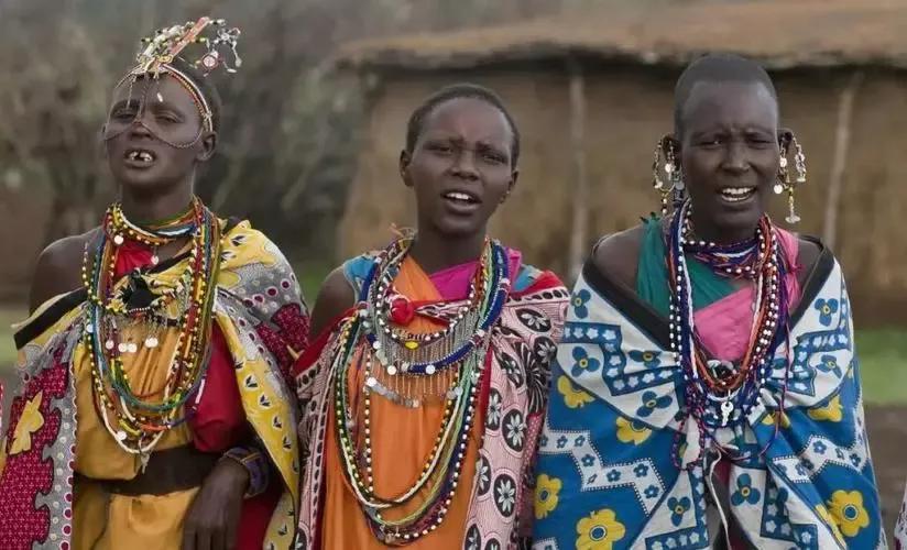 What secrets are hidden in the "vampire" African primitive tribes? - iMedia