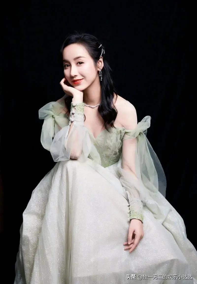 Lu Yi's superb acting skills and stunning appearance have become a ...