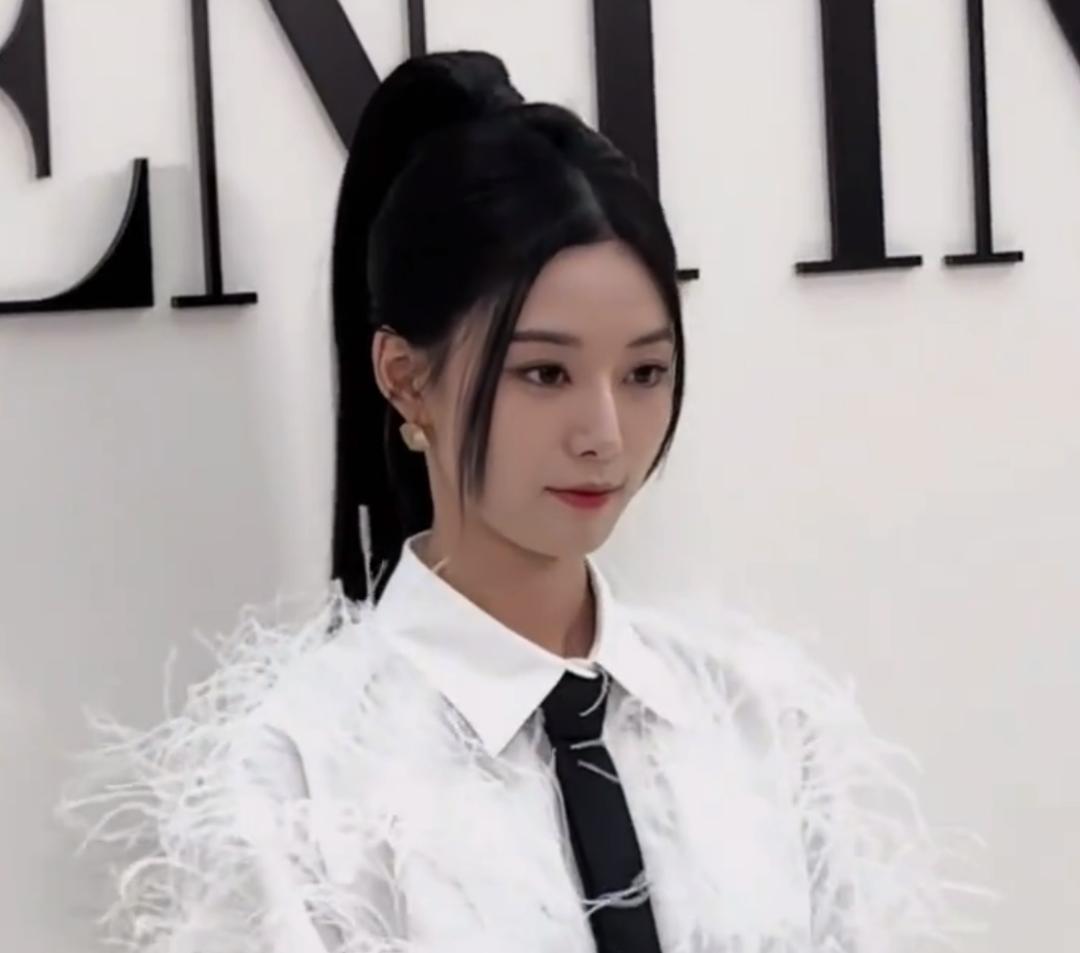 In this event in Shanghai, Xi Mengyao lost "bamboo pole legs", Yang ...