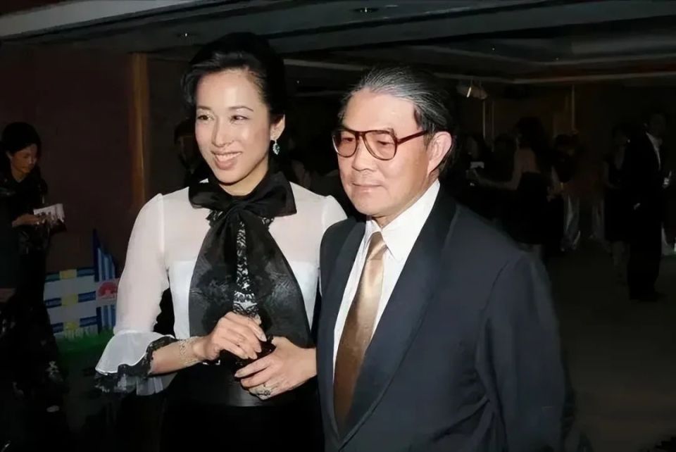 Zhu Lingling and Huo Zhenting reunited after divorce! Zhu Lingling ...