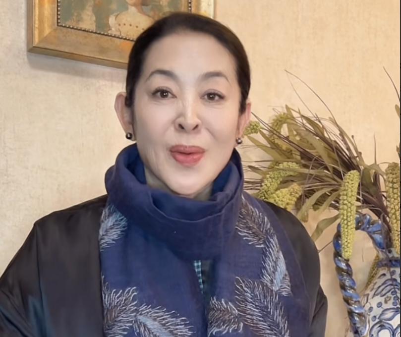 A recent photo of 64-year-old Ni Ping was exposed, her nostrils turned ...