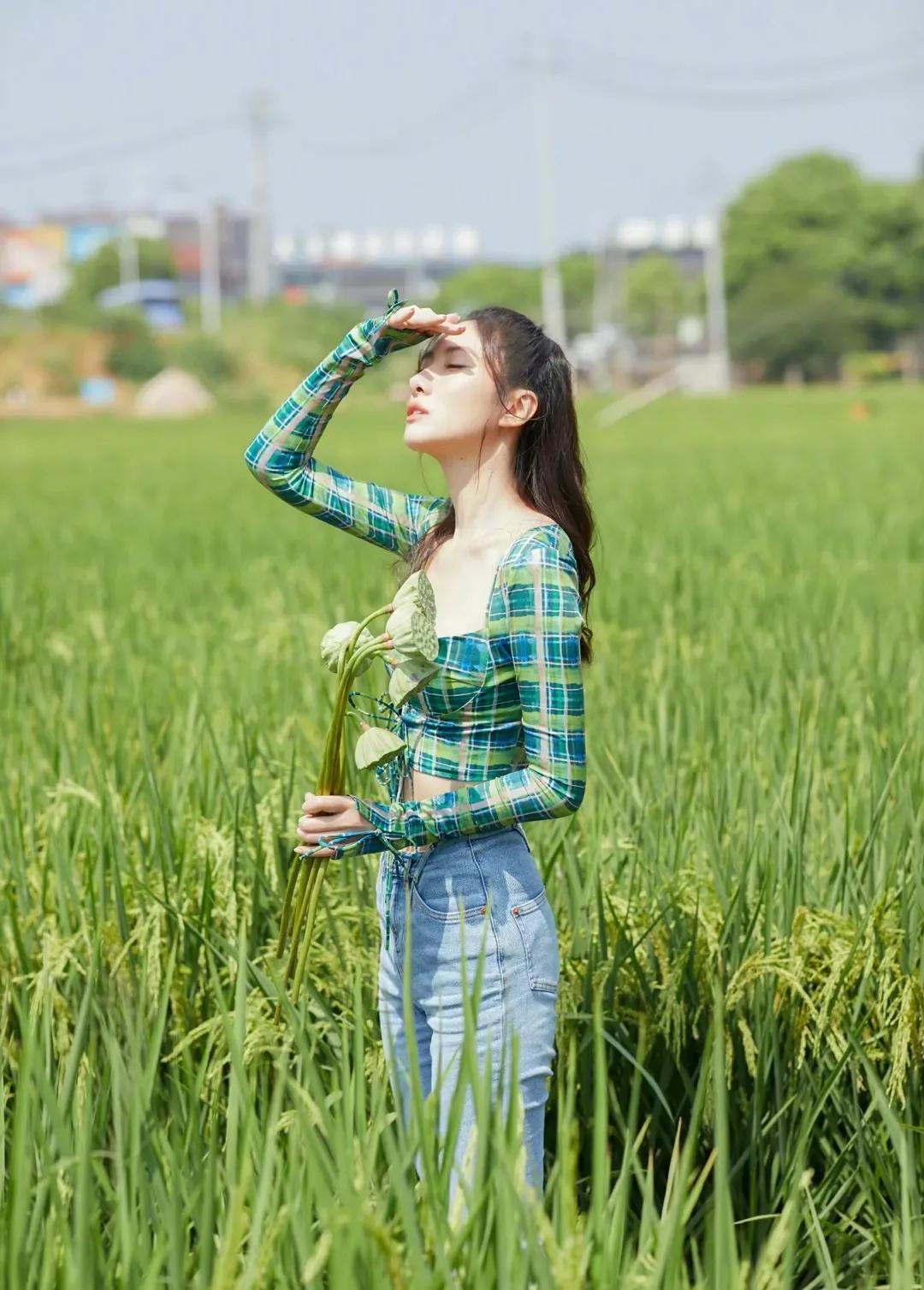 Celebrity photobook "Wu You" - iMedia